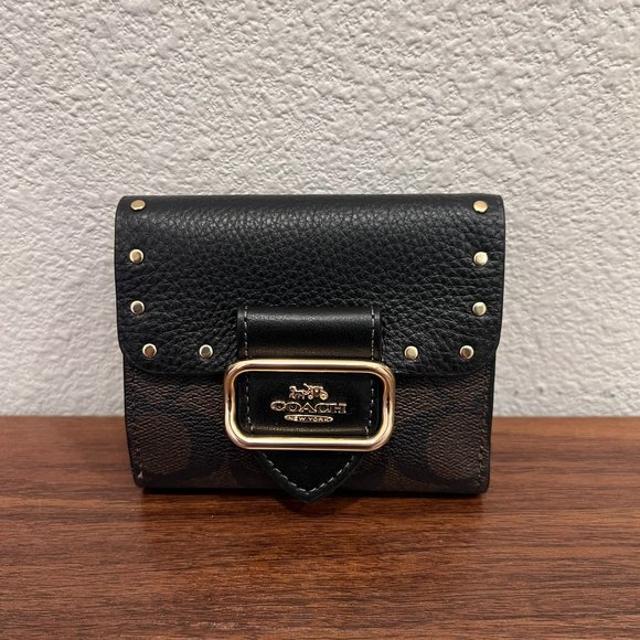 Coach | Bags | Coach Small Morgan Wallet In Colorblock Signature Canvas ...